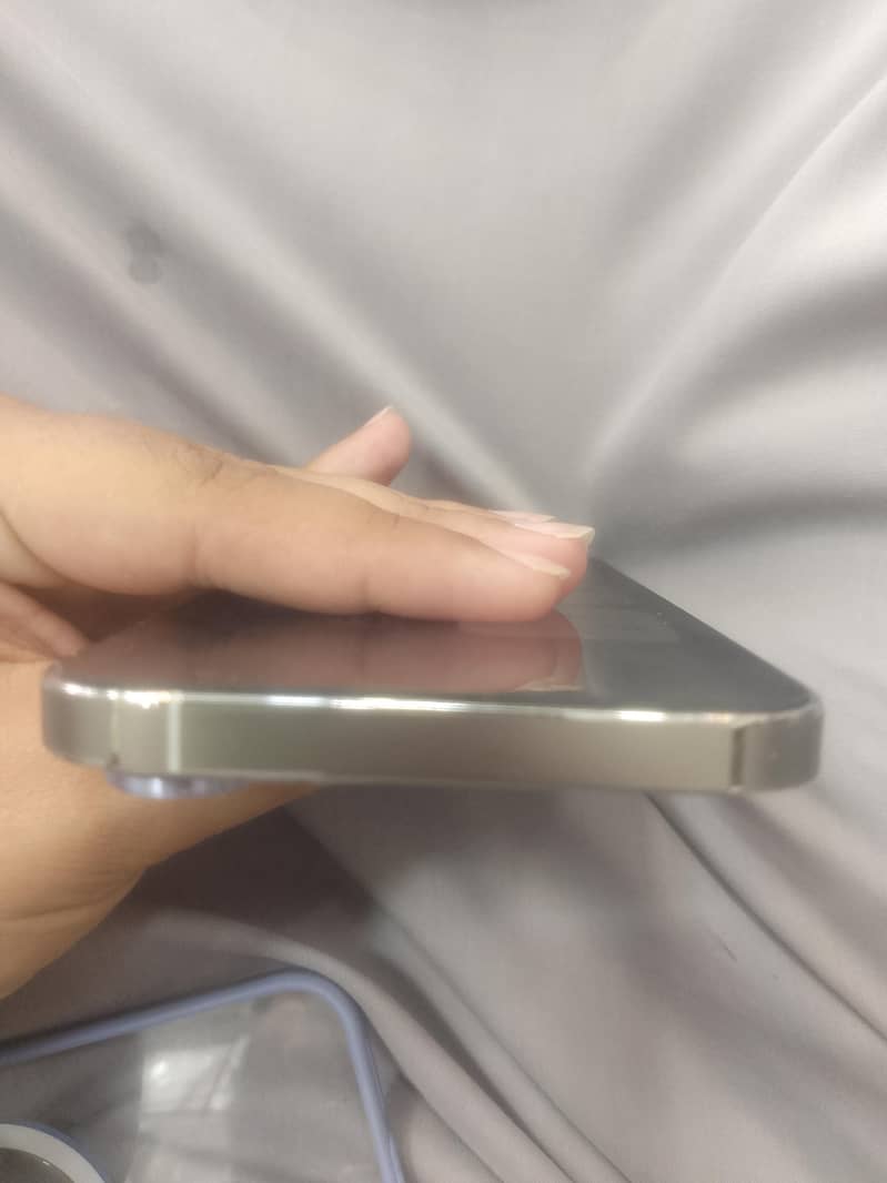Apple iPhone 13 Pro Max - Mobile Phones - 1115623059
