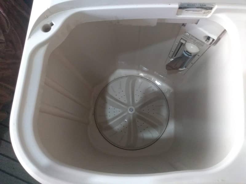 Haier washing machine semiautomatic twin tub Capacity 8kg - Washer ...