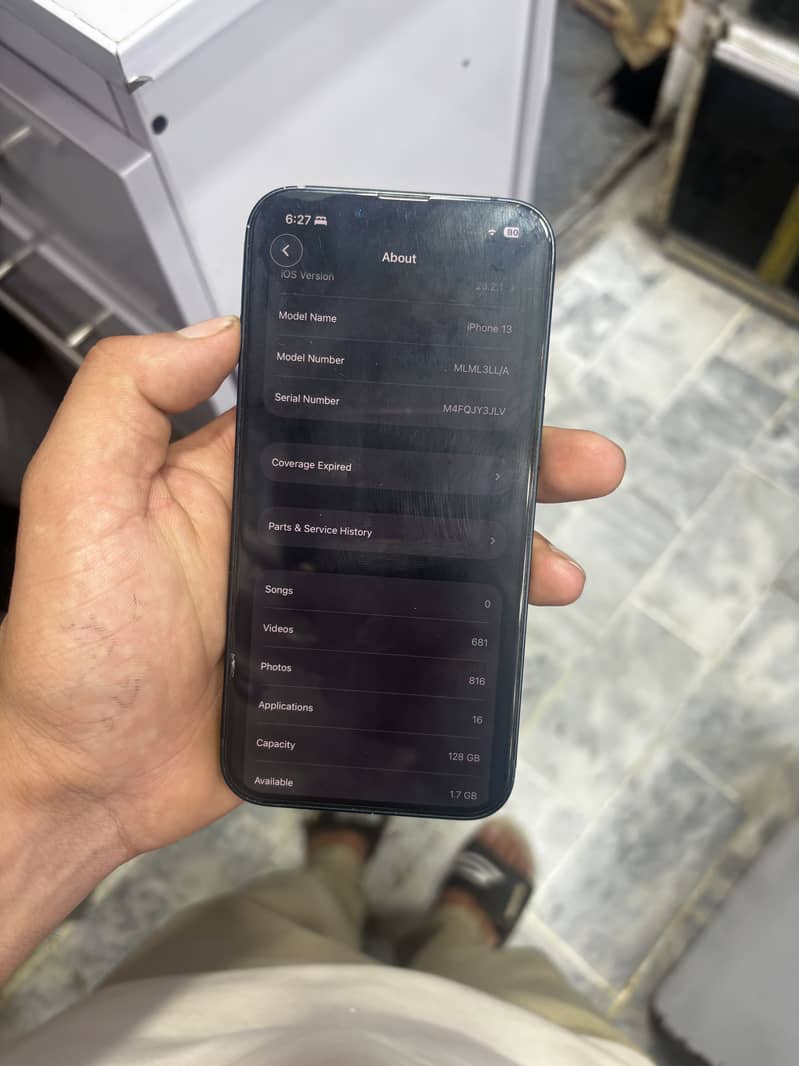 Apple iPhone 13 - Mobile Phones - 1115642258