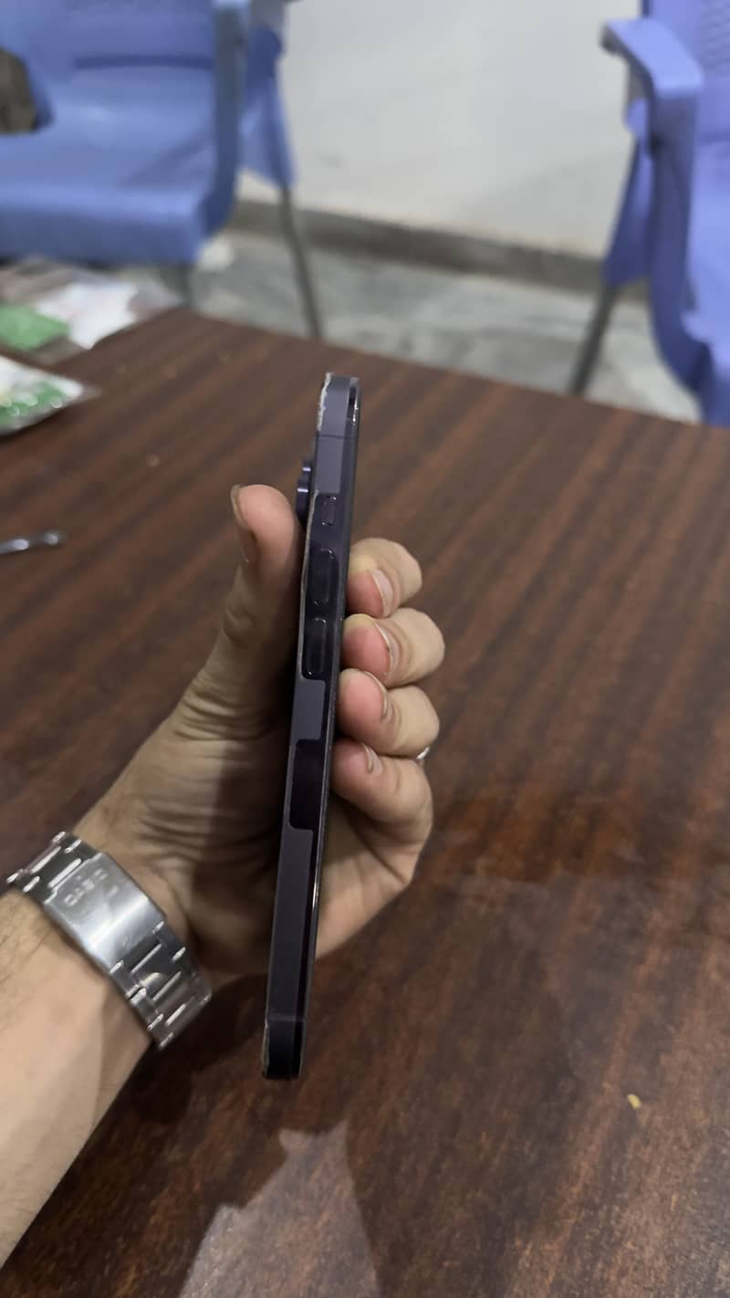 Apple iPhone 14 Pro - Mobile Phones - 1115642245
