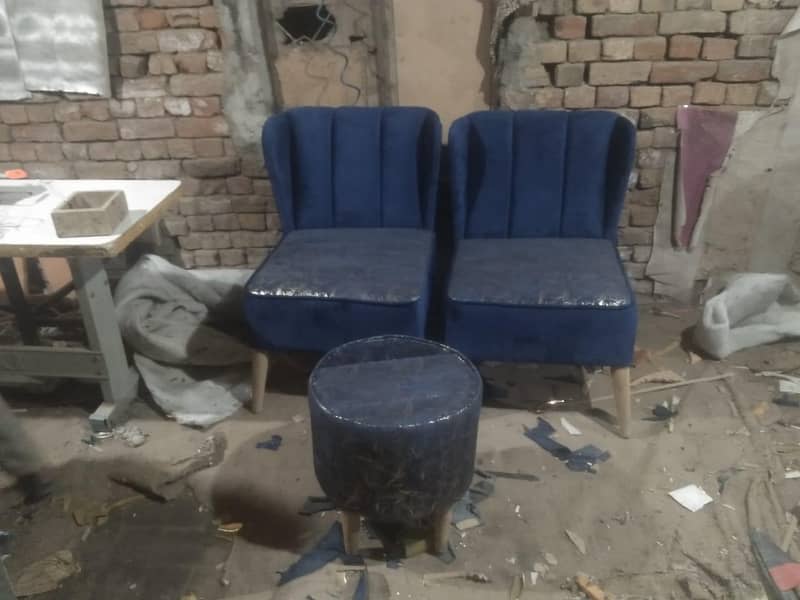 Bedroom Chairs With Table Price : 18000 - Sofas - 1115651058