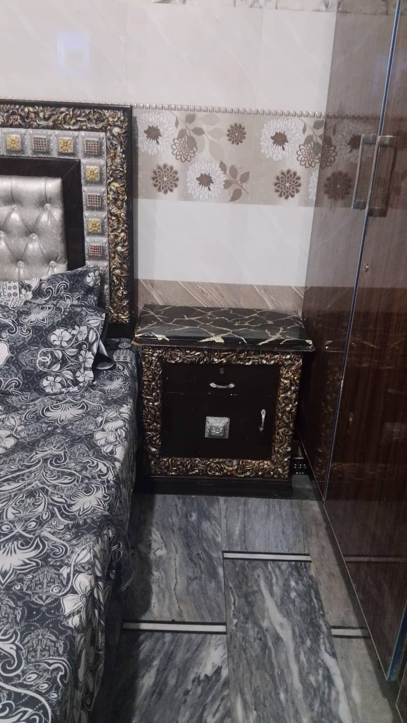 Master bed side tables dressing table bartanon wali almari - Beds ...