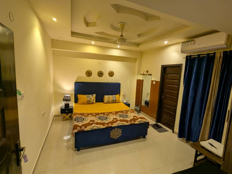 AC ROOM AVAILABLE IN ISLAMABAD just 5499 PER NIGHT PEACEFUL STAY ...