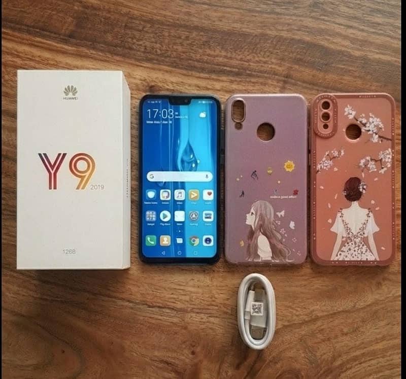 Huawei Y9. with box - Mobile Phones - 1115694260