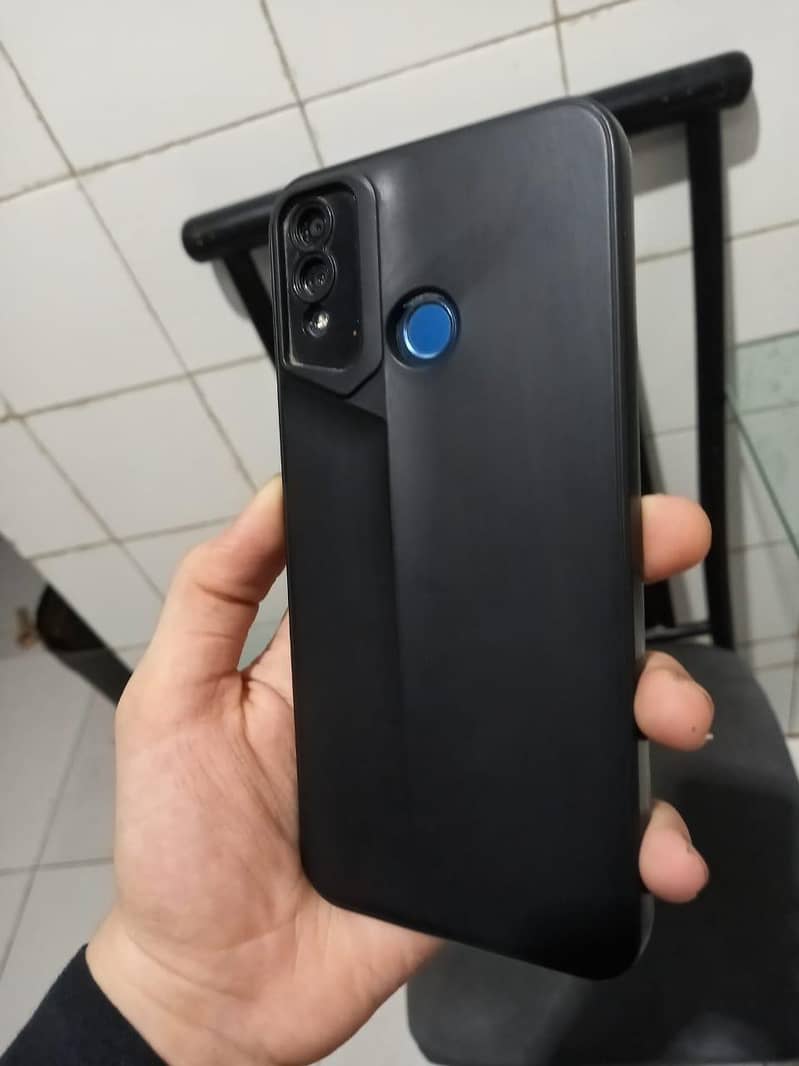 Huawei Y9. with box - Mobile Phones - 1115694260