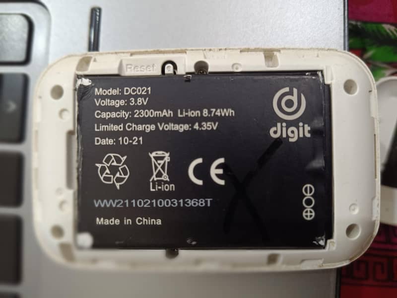 Zong 4G WiFi Device / Zong MBB 4G Portable Internet Device - Other ...
