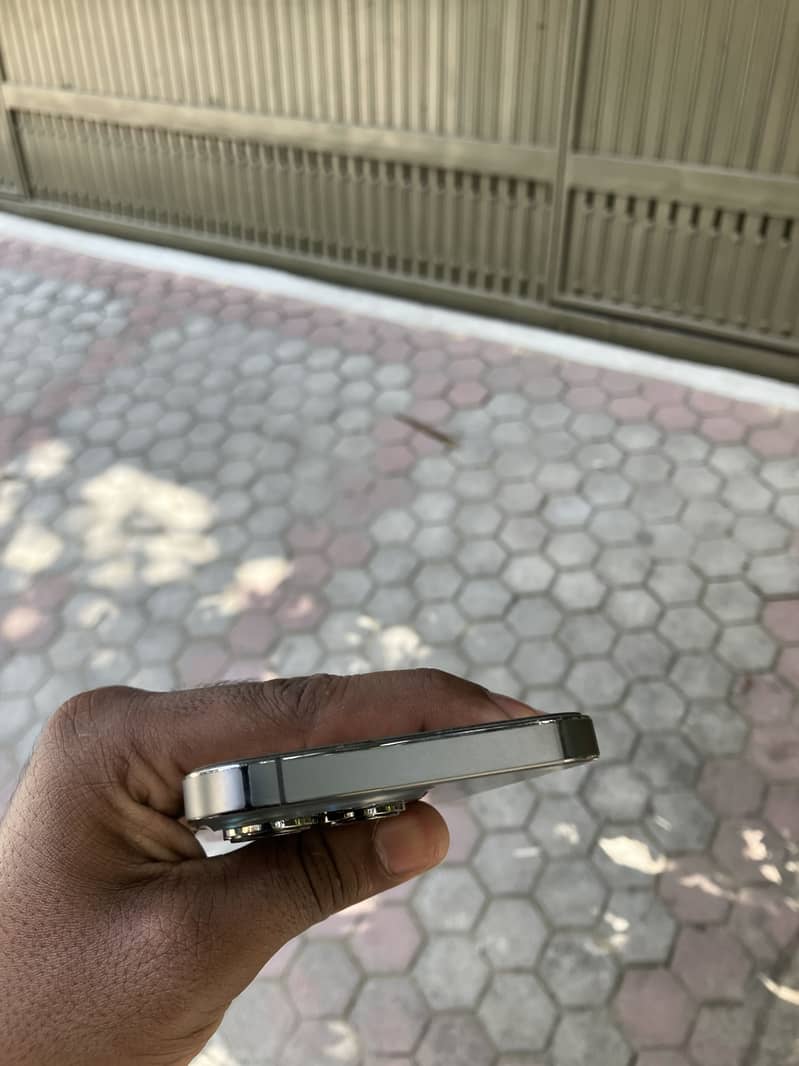 Apple iPhone 13 Pro - Mobile Phones - 1115712239