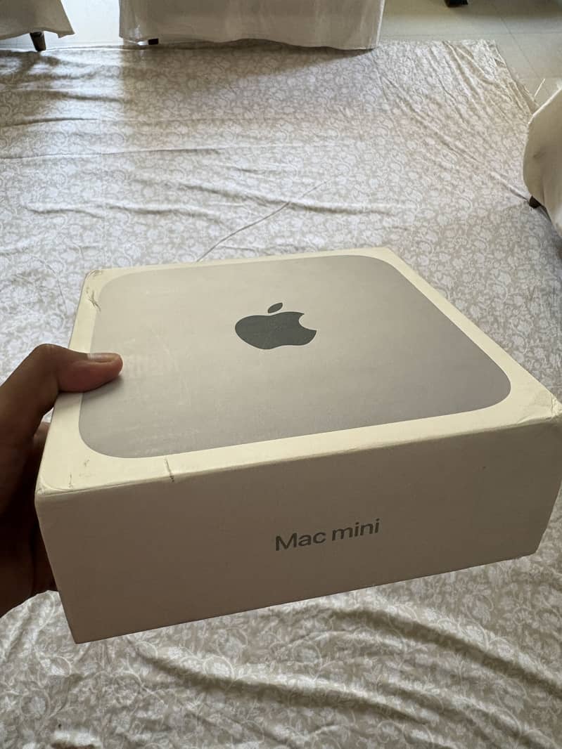 Apple Mac Mini M2 | 8GB RAM | 256GB SSD | Excellent Condition | Box Av ...