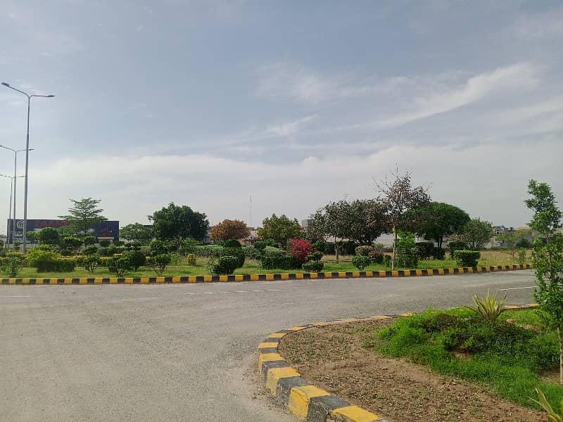 Prime Location In Zaamin City Phase 2 - Block A 3 Marla Residential ...