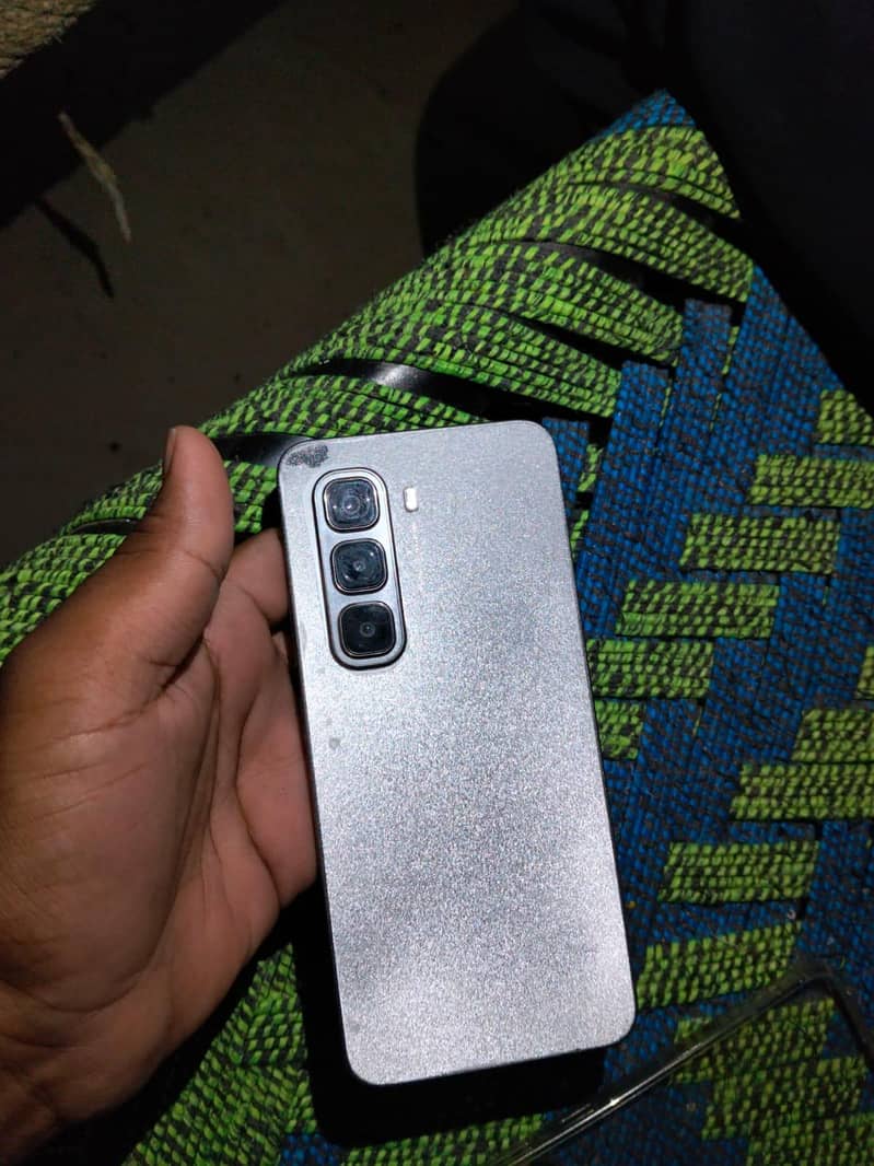 Infinix Hot 50 Pro - Mobile Phones - 1115741307