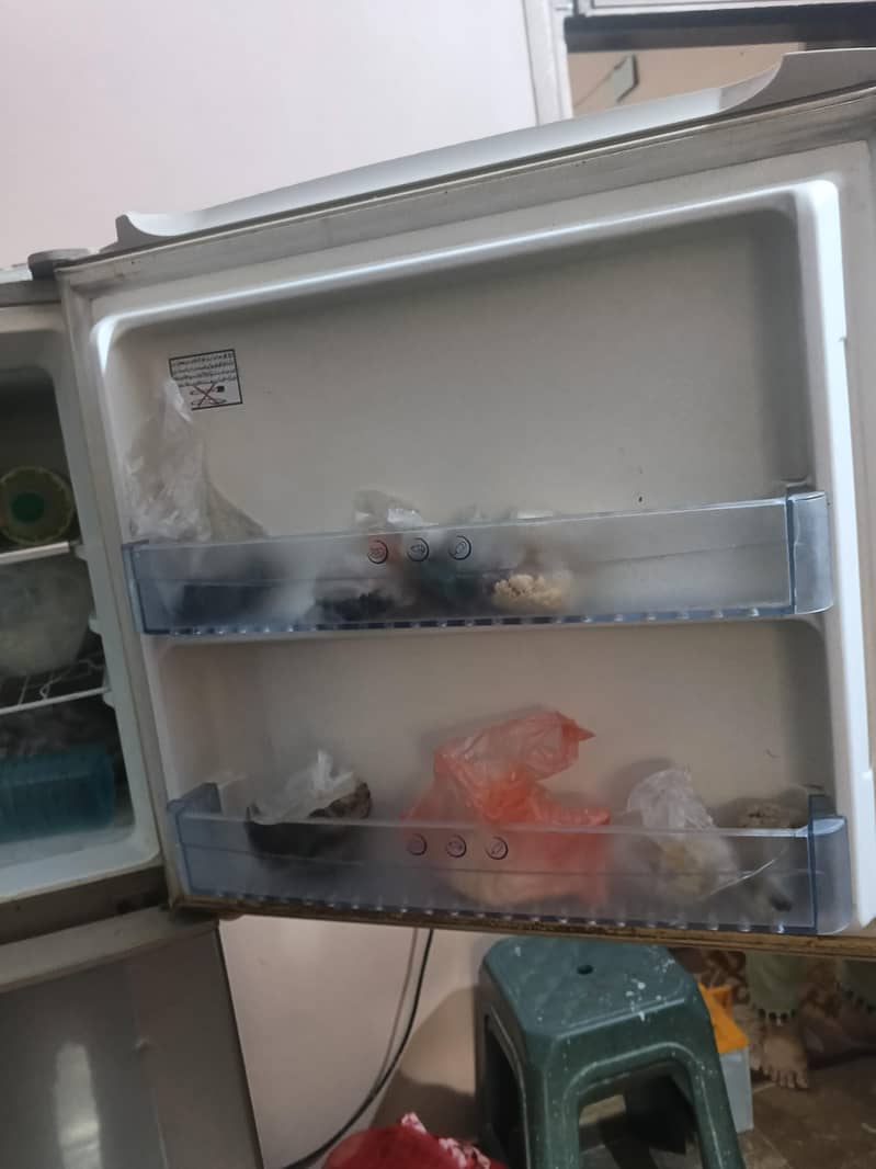 haier refrigerator - Mini - 1115746743