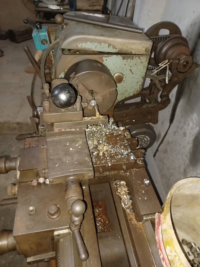 lathe machine 5ft all ok working condition - Lathe Machines - 1115753882