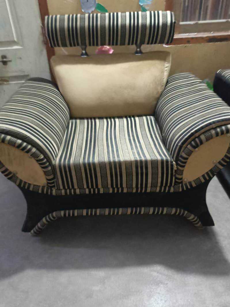 2+1+1 sofa set for sell - Sofas - 1115759351