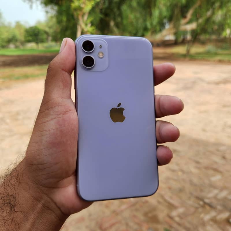 Apple iPhone 11 Factory Unlock [Sim Time 4 Month] - Mobile Phones ...