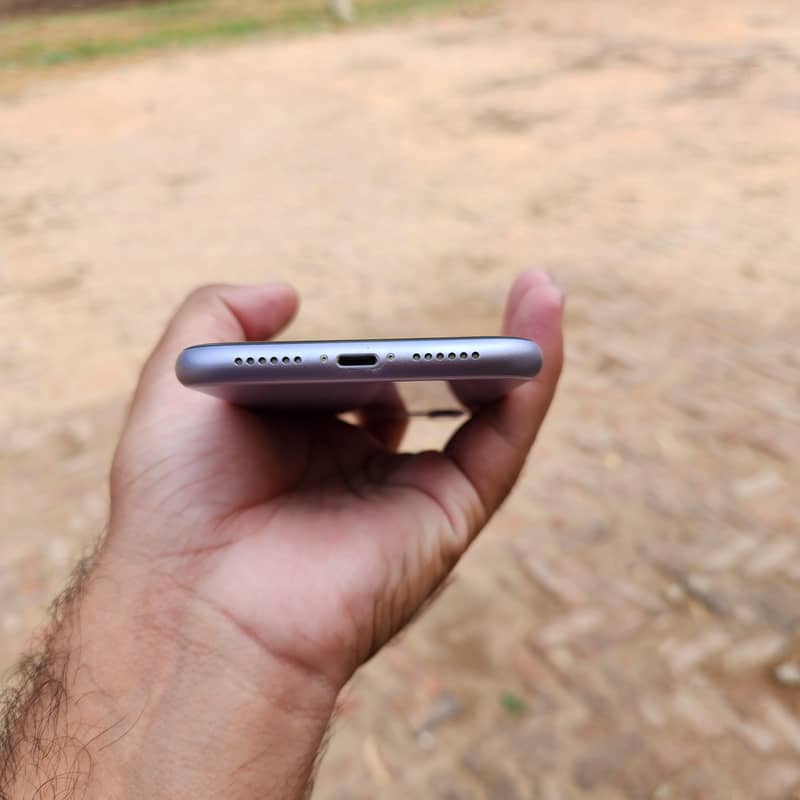 Apple iPhone 11 Factory Unlock [Sim Time 4 Month] - Mobile Phones ...