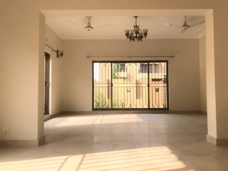 17 Marla 5 Bed House For Rent In Askari 10 Sector F, Lahore - Houses ...