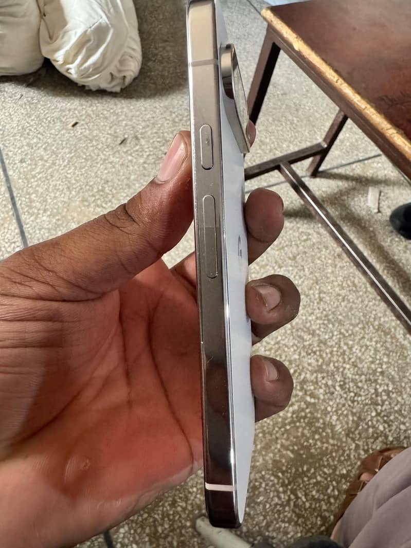 Google Pixel 9 Pro - Mobile Phones - 1115800015