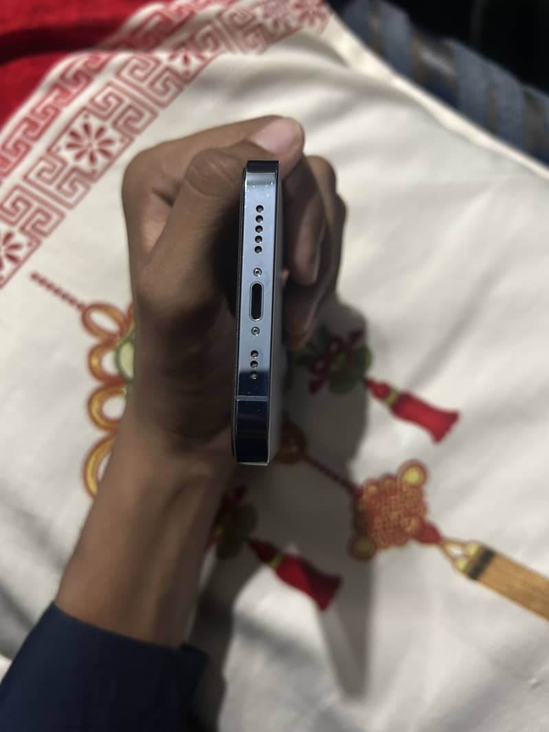 Apple iPhone 13 Pro - Mobile Phones - 1115804592
