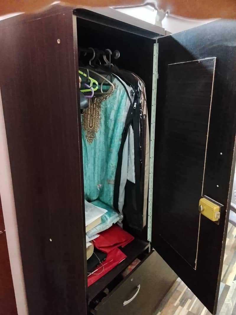 Almari-Wardrobe 02 Piece No Break All Doors and locks working ...