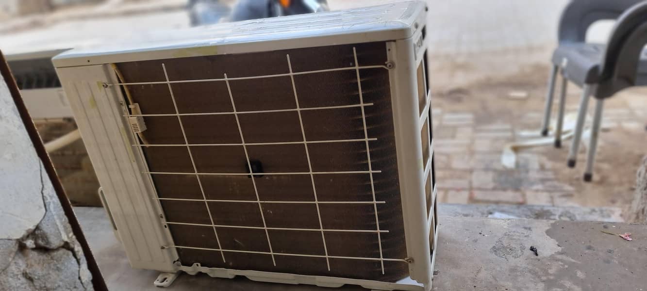 gree 1 ton inverter ac - Air Conditioners - 1115811652