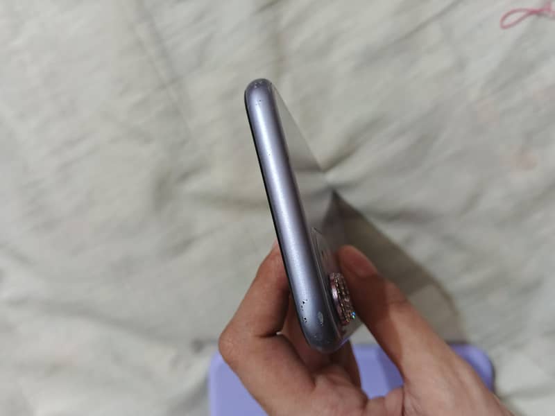 Iphone 11 with Cover - Mobile Phones - 1115812423