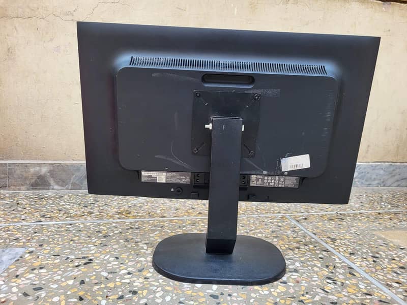 22 inch hp LCD monitorr - Computer Components - 1115819398
