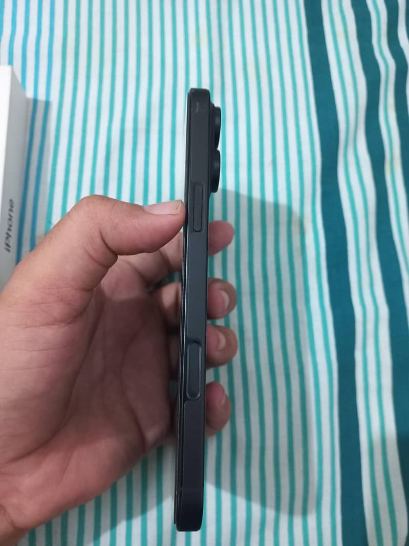 IPhone 16 Pro Max JV 256GB Black Titanium Complete Box | 100% Battery ...