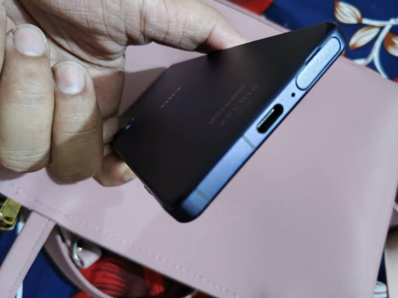 Sony 5 IV - Mobile Phones - 1115839501