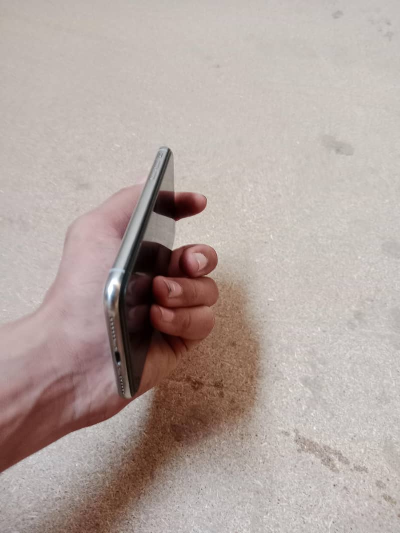 Apple iPhone X - Mobile Phones - 1115839518