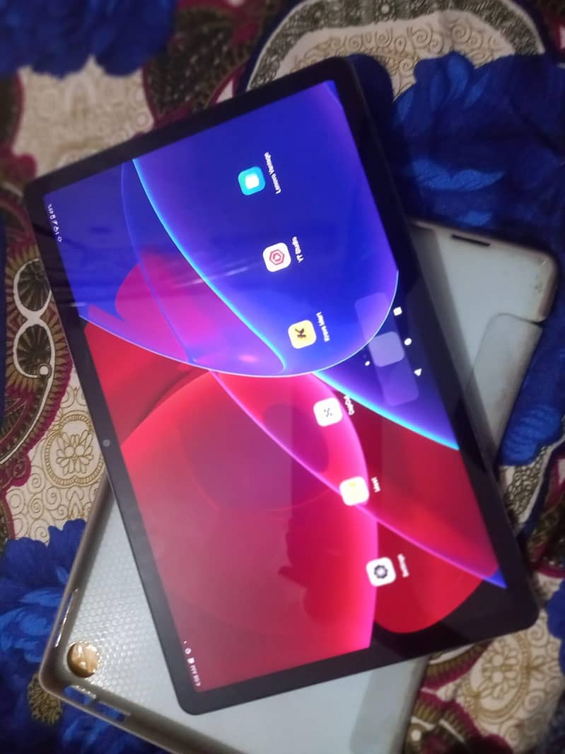 LENOVO TAB M10 PLUS 3RD GEN 4 GB RAM 128 gb ROM With Sim access ...