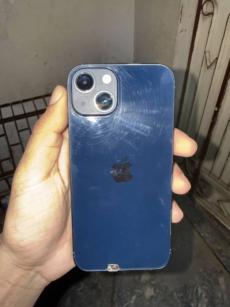 Apple iPhone 13 - Mobile Phones - 1115854284