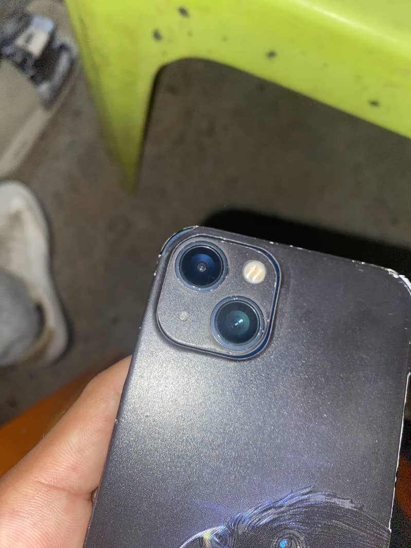 Apple iPhone 13 - Mobile Phones - 1115854333