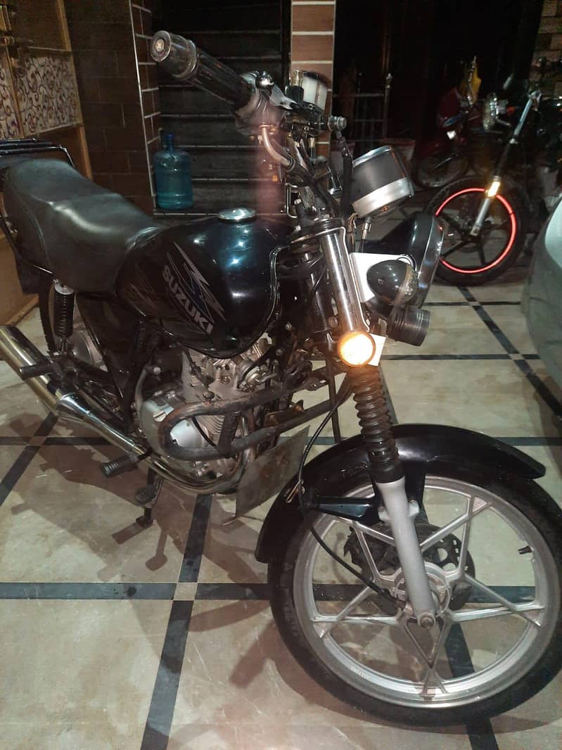Suzuki Gs150 SE - Standard Bikes - 1115857527