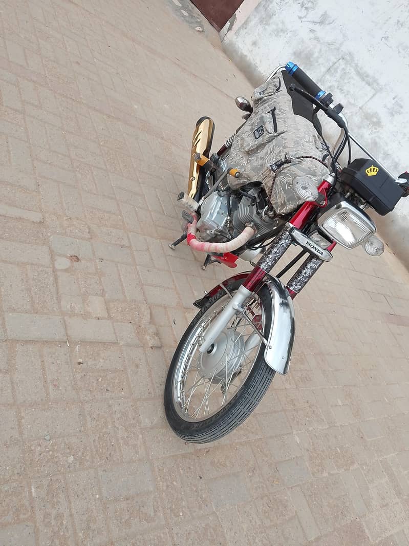 Honda 125 Red Color Good Condition یا - Standard Bikes - 1115884728