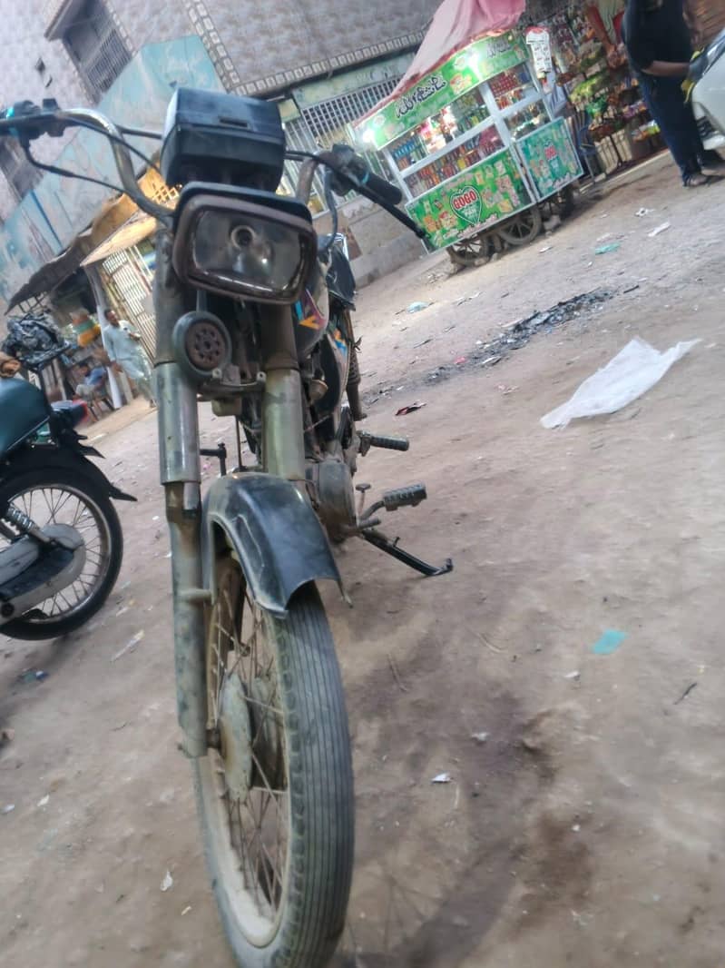 70 bike - Standard Bikes - 1115889836