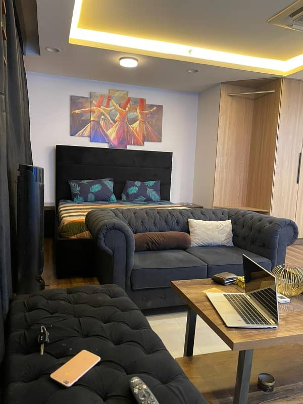 Luxurious One bed Room Apartment Gold Crest Mall - Rooms - 1115898305