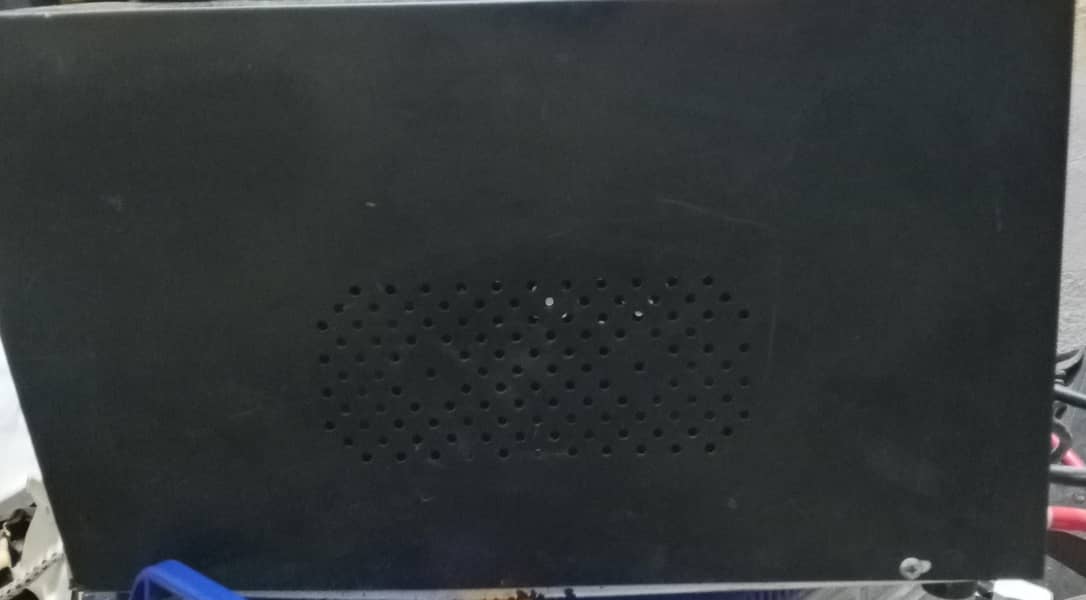 UPS 1000 Watt - UPS - 1115902543