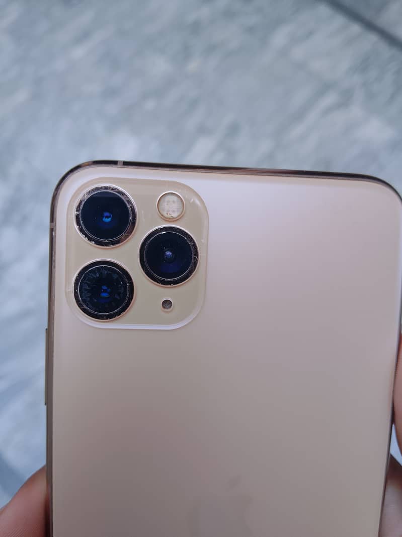 Apple iPhone 11 Pro Max - Mobile Phones - 1115907503