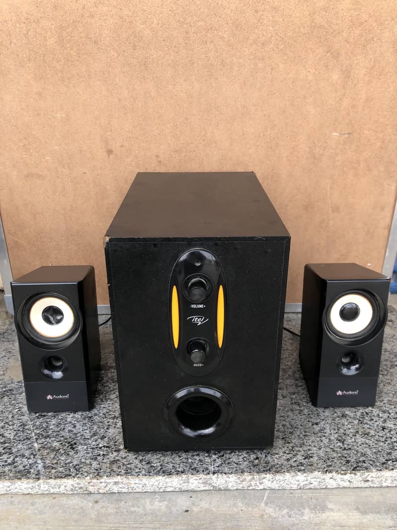 Itel woofer and audionic speaker - Speakers - 1115921503