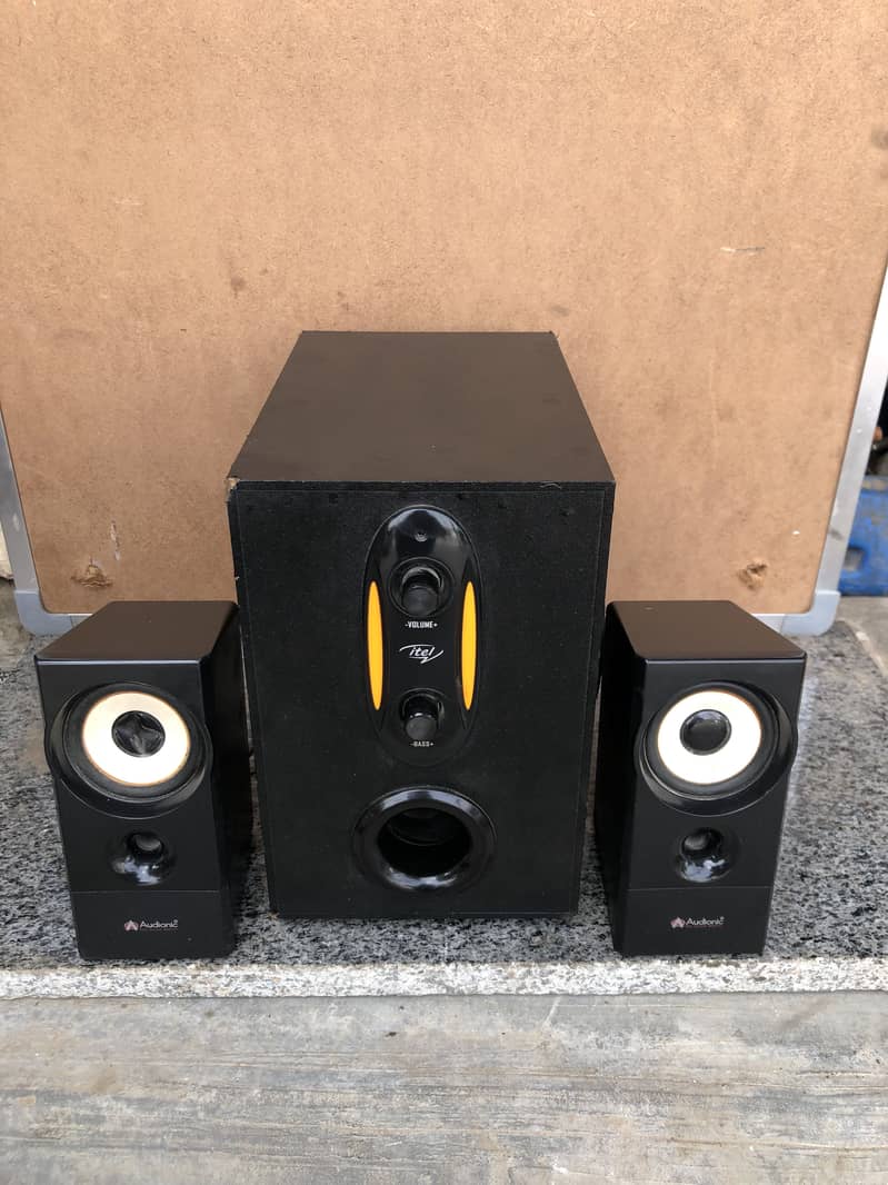 Itel woofer and audionic speaker - Speakers - 1115921503