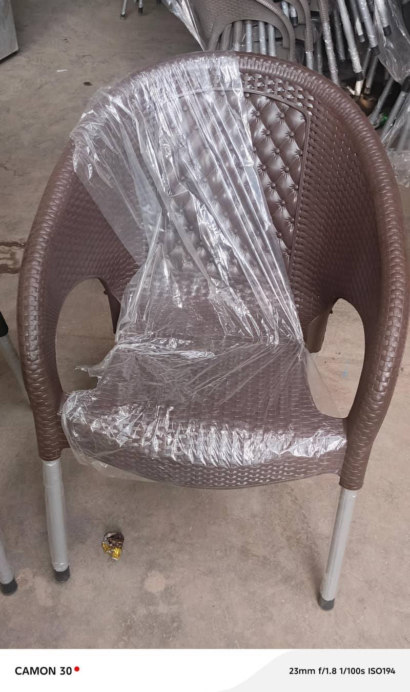 best plastic chairs and tables - Chairs - 1115930804
