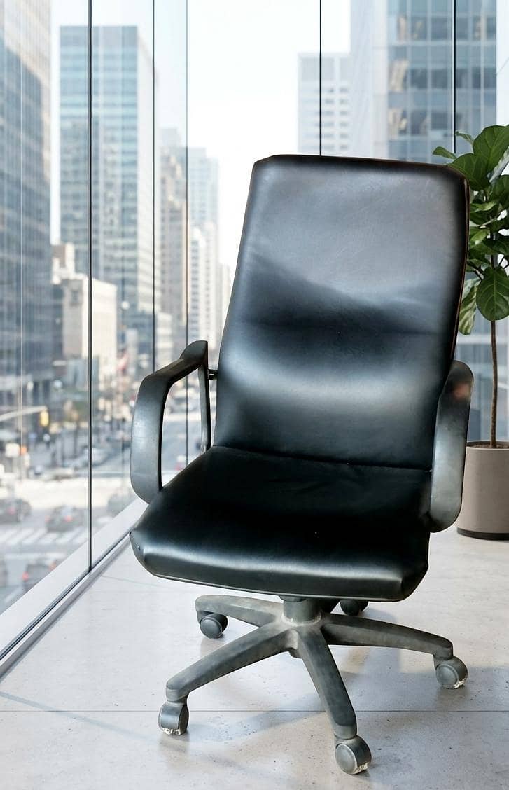 Leather Executive Office Chair - Affordable Price - Chairs - 1115941737