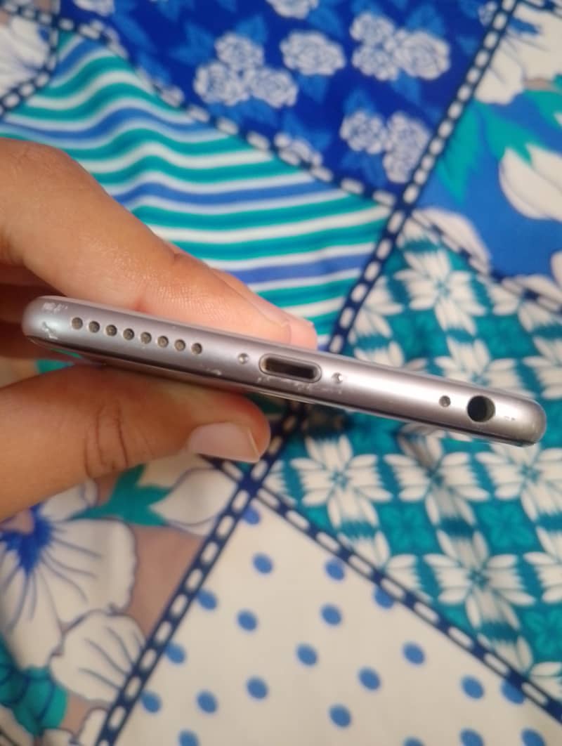 Apple iPhone 6 Plus - Mobile Phones - 1115955777