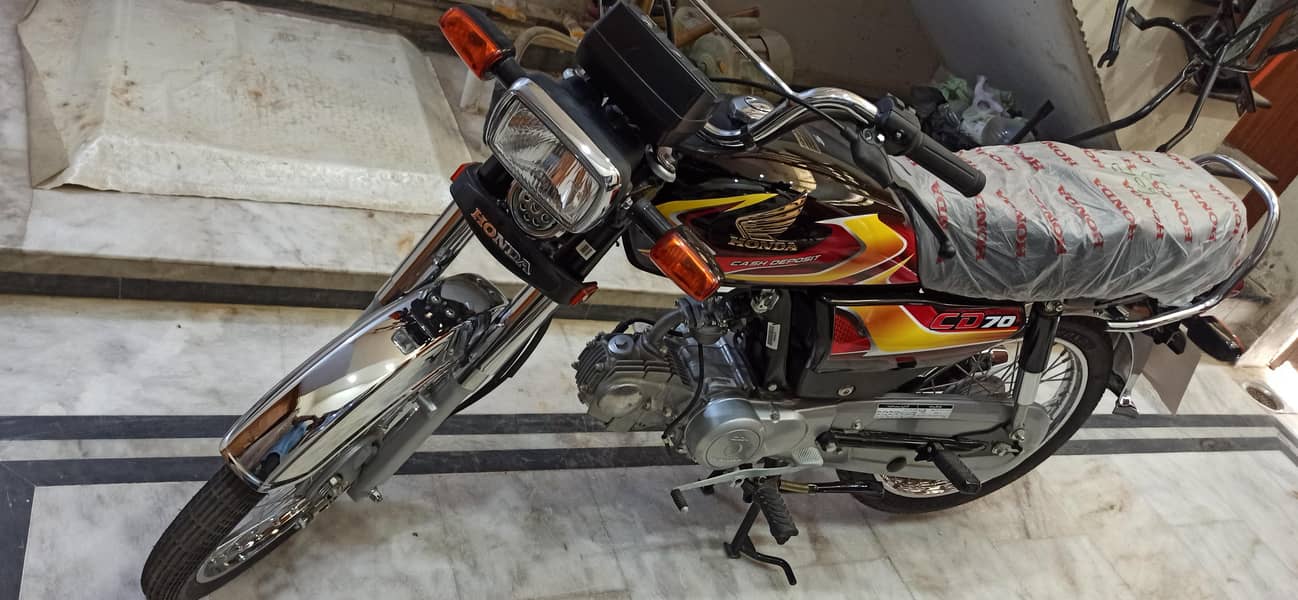New bike for sell honda 70 black color - Standard Bikes - 1115960565