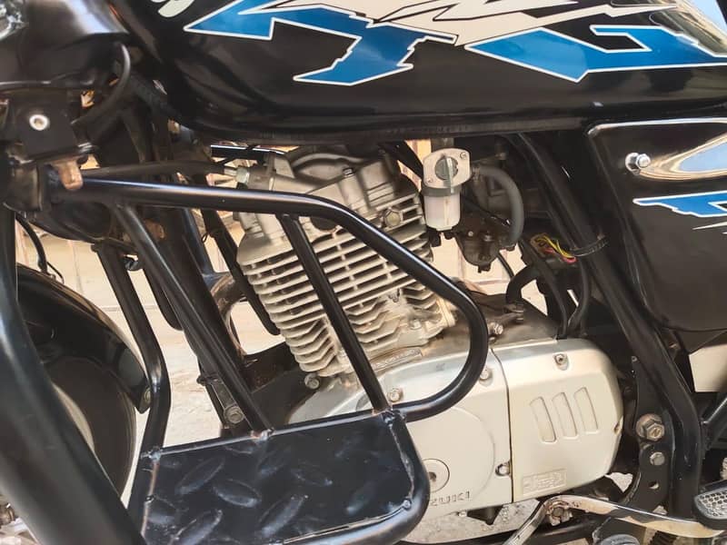 suzuki 150cc - Standard Bikes - 1115964626