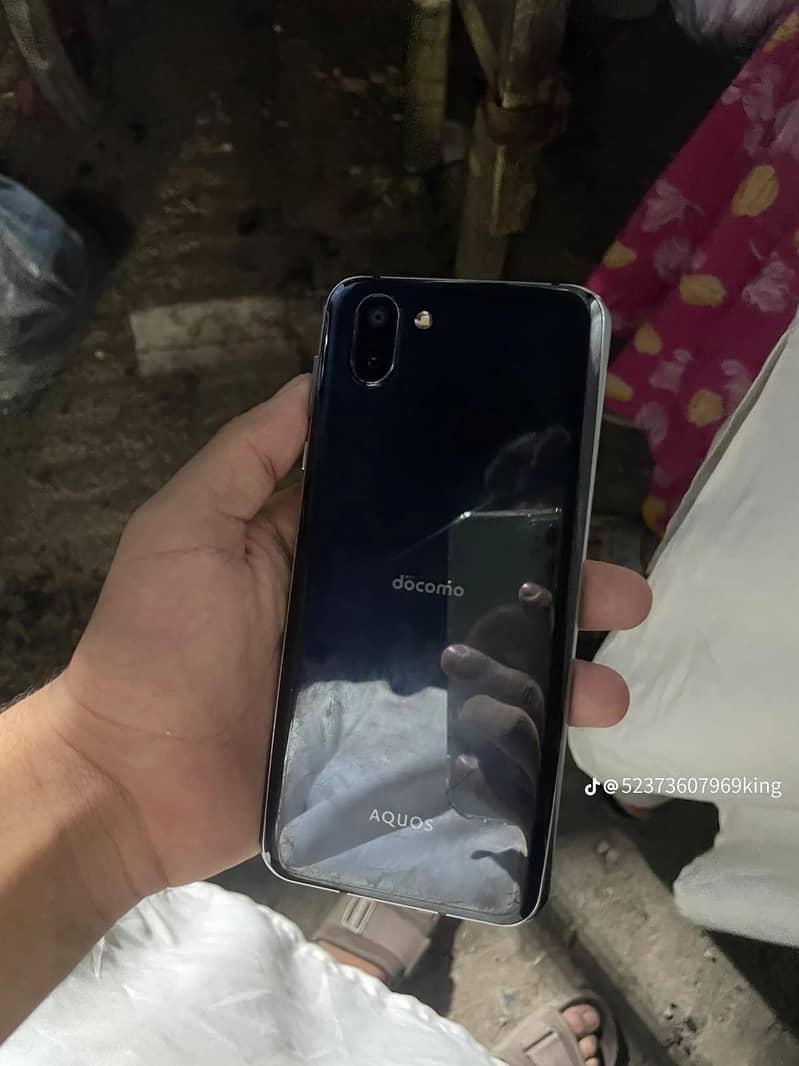 docomo aquas - Mobile Phones - 1119961852
